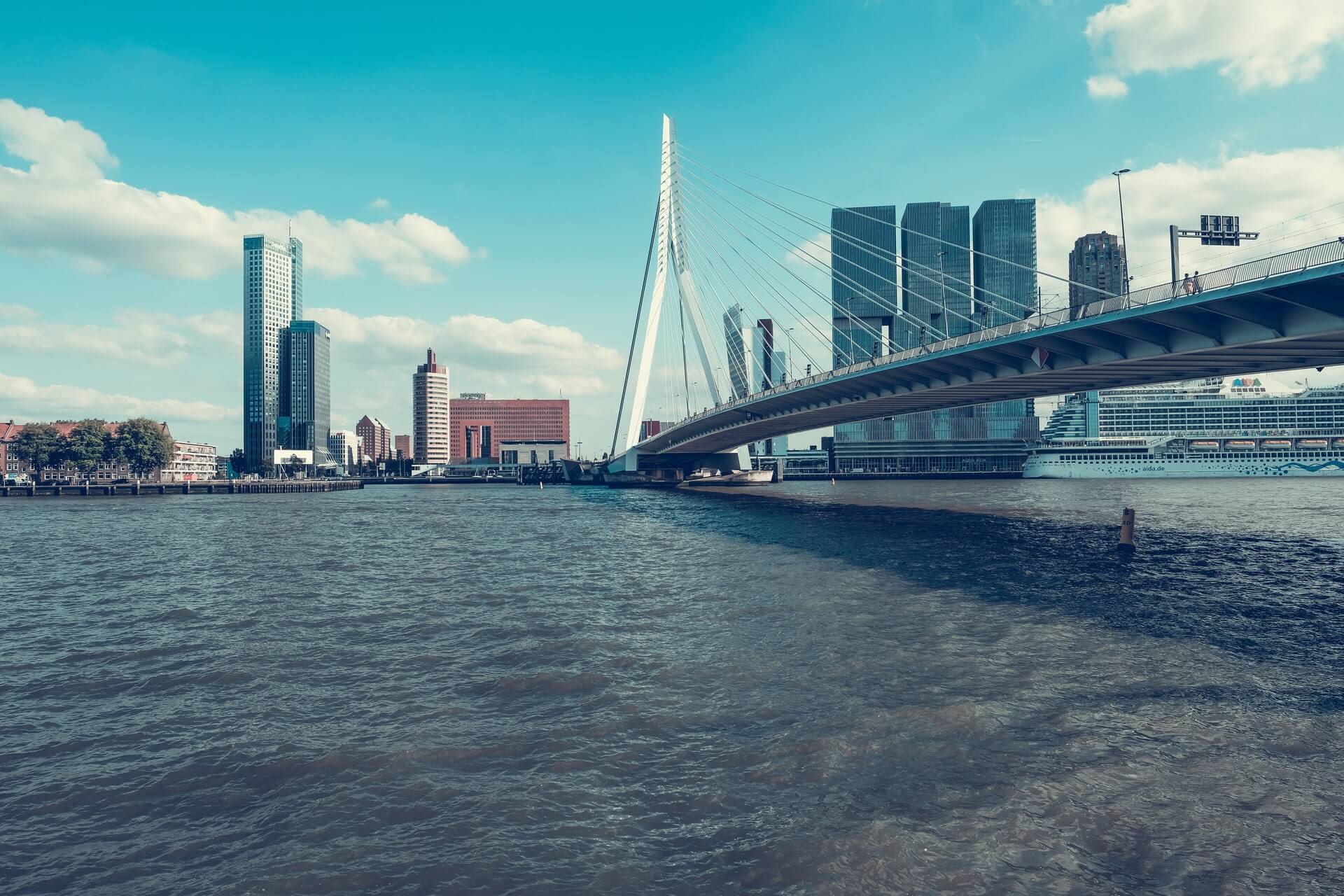 Ferry to Rotterdam: Information, Routes, Ferry Companies