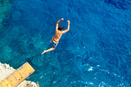 7 Must-Do Watersports in Greece | Ferryscanner.com