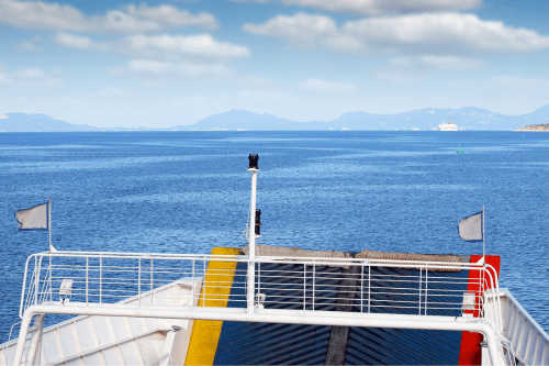 8 Reasons to Choose a Cabin | Ferryscanner