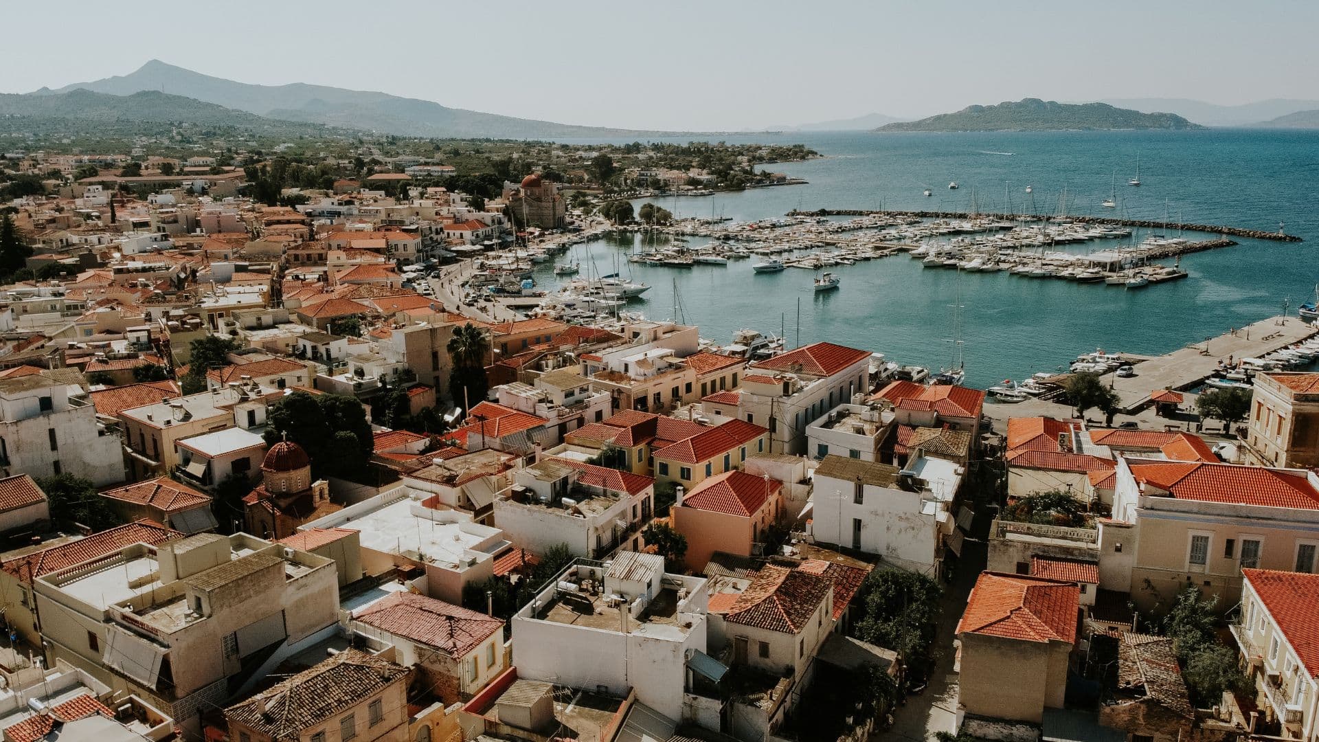 Ταξίδεψε για Αίγινα και Αγκίστρι με 15€! | Ferryscanner