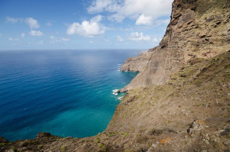 Canarias en diciembre: El tiempo y dónde ir | Ferryscanner