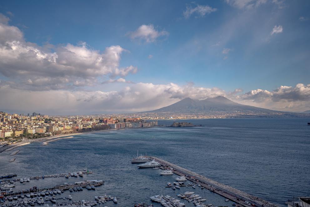 Travel with Medmar in the Gulf of Naples | Ferryscanner